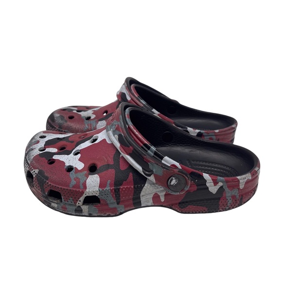 CROCS | Shoes | Crocs Classic Clog Camo Design Red Black And Grey Size ...